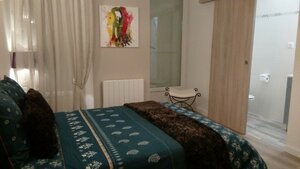 Les Chambres Hautes d'Anastasia (Rue Combarel No:12, Rodez), otel  Rodez'den