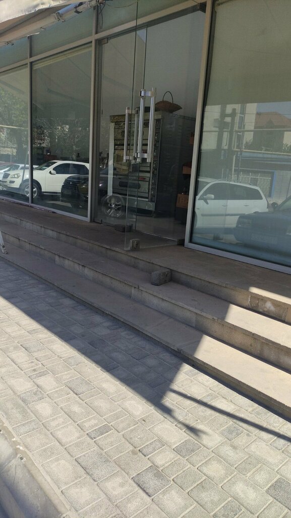 Ekmek fırını Aygünün organik firini, Bakü, foto