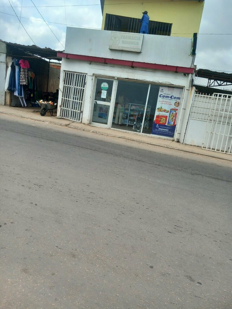 Eczaneler Farmacia Manuweza, Loanda, foto