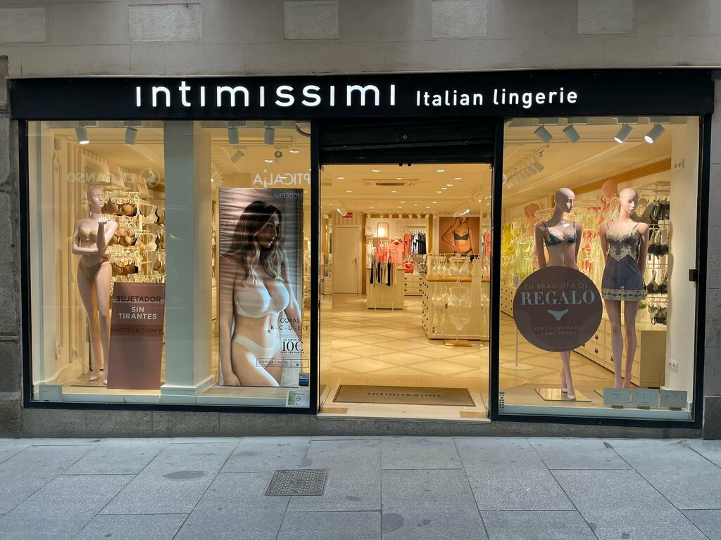 Giyim mağazası Intimissimi, Segovia, foto