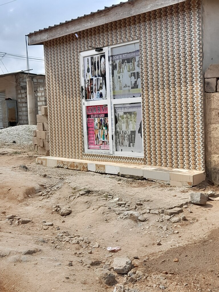 Moda evleri Ado Bi Nti Exclusive fashion, Dünya, foto