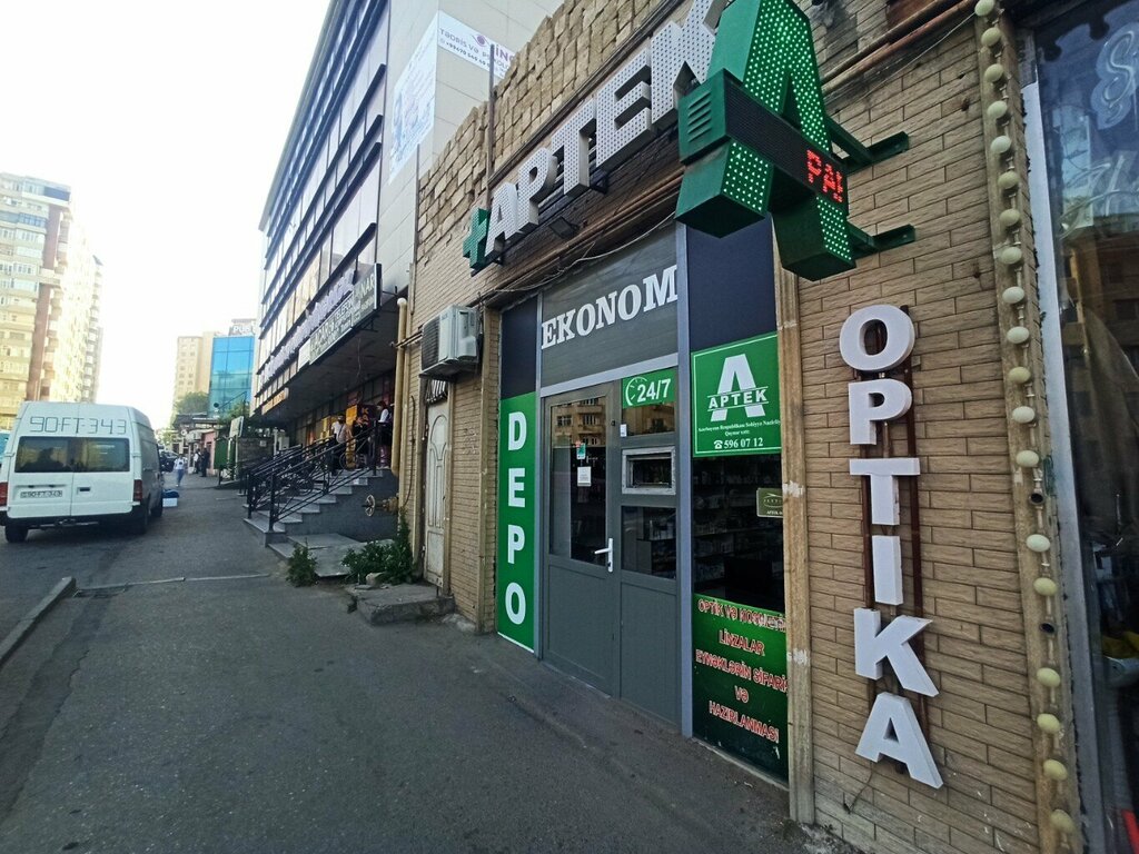 Eczaneler Aptek, Bakü, foto