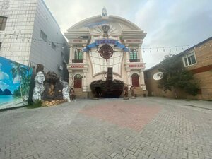 Pirate Hotel (Tole Bi Street No:209А), otel  Almatı'dan
