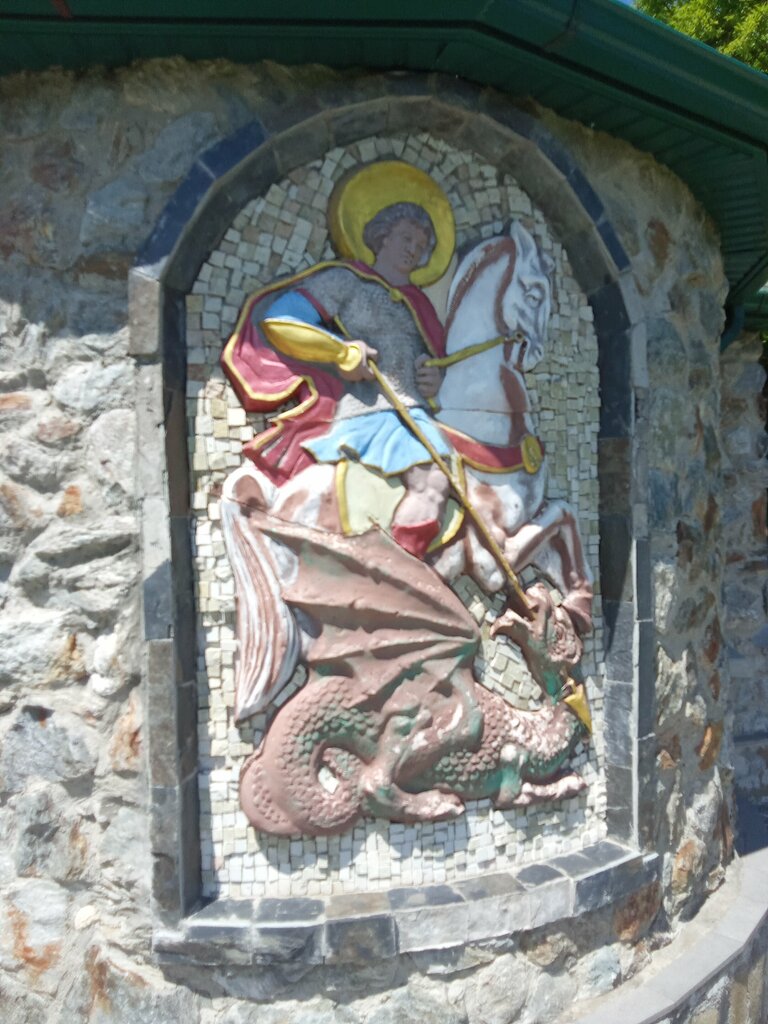 Şapel, haç anıtı Часовня Архангела Михаила, Kuzey Osetya‑Alanya, foto