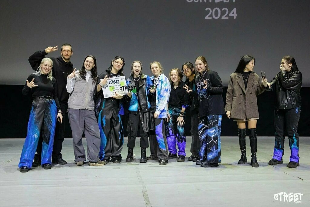 Dans okulları Jacktop, Krasnoyarsk, foto