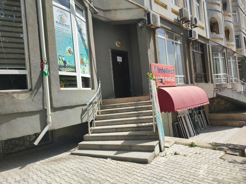 Eğitim merkezleri Intellect, Bakü, foto