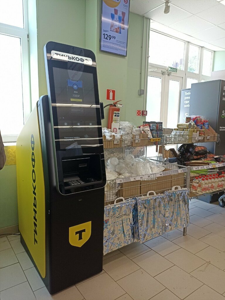 ATM'ler Т-Банк, Sestroretsk, foto