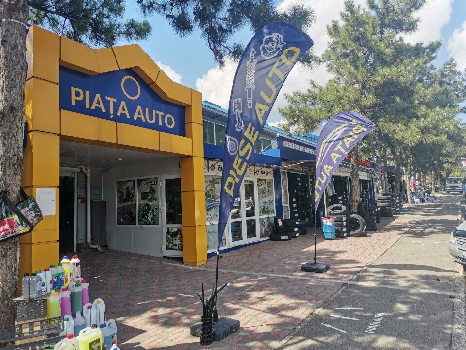 Otomobil pazarları Piata Auto, Kişinev, foto