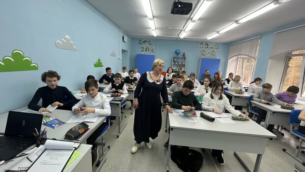Ortaokul Школа № 3 имени Т.А. Шишлакова, Kosteriovo, foto