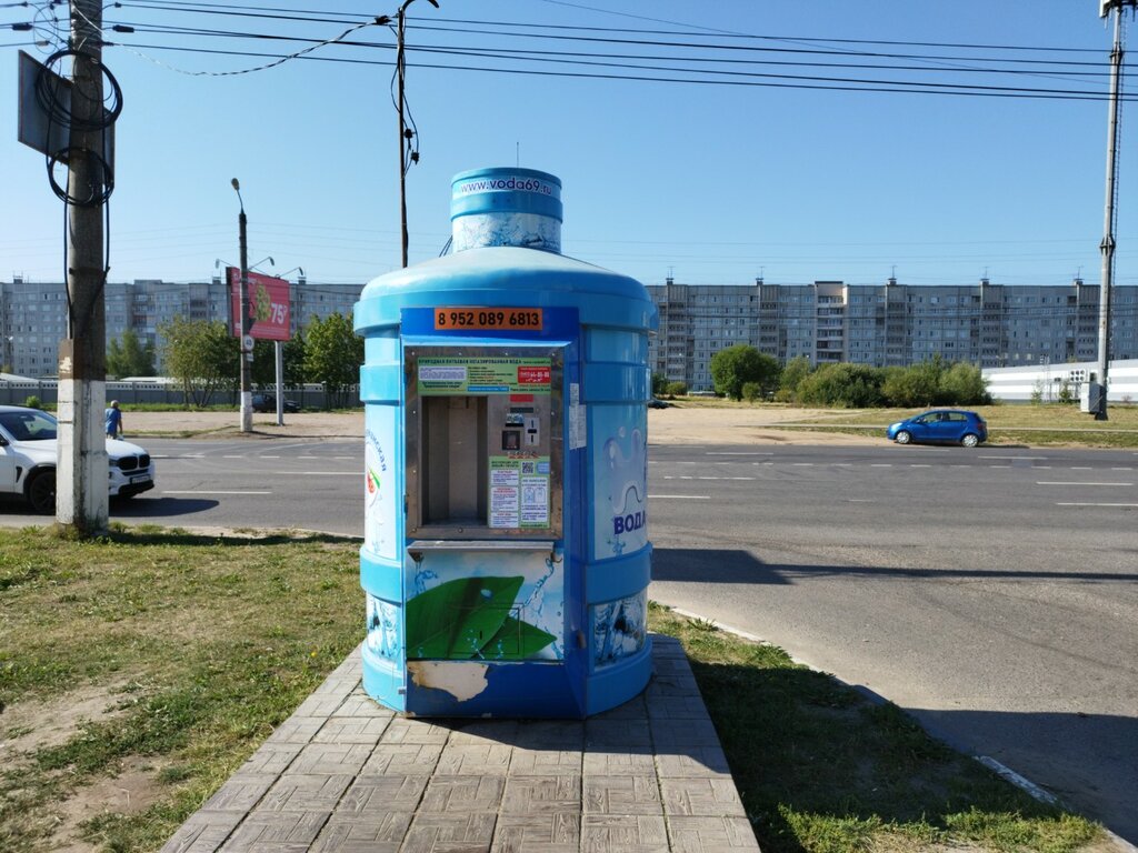 Su satışı Artezianskaja voda, Tver, foto