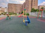 Playground (Moscow Region, Elektrostal, mikrorayon Severny, zhiloy kompleks Severny Kvartal), oyun alanı  Elektrostal'den