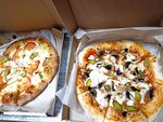 Probki (Tsentralnaya ulitsa No:1к2, derevnya Nizino), pizzacılar  Saint‑Petersburg ve Leningradskaya oblastından