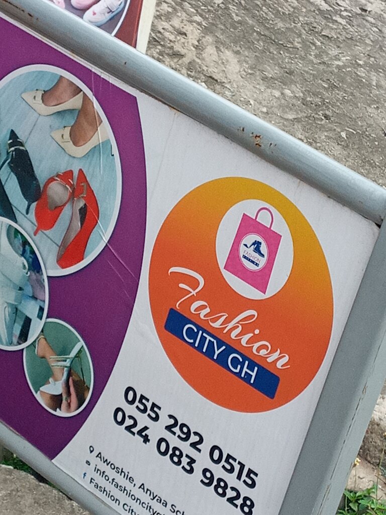 Giyim mağazası Fashion City, Dünya, foto