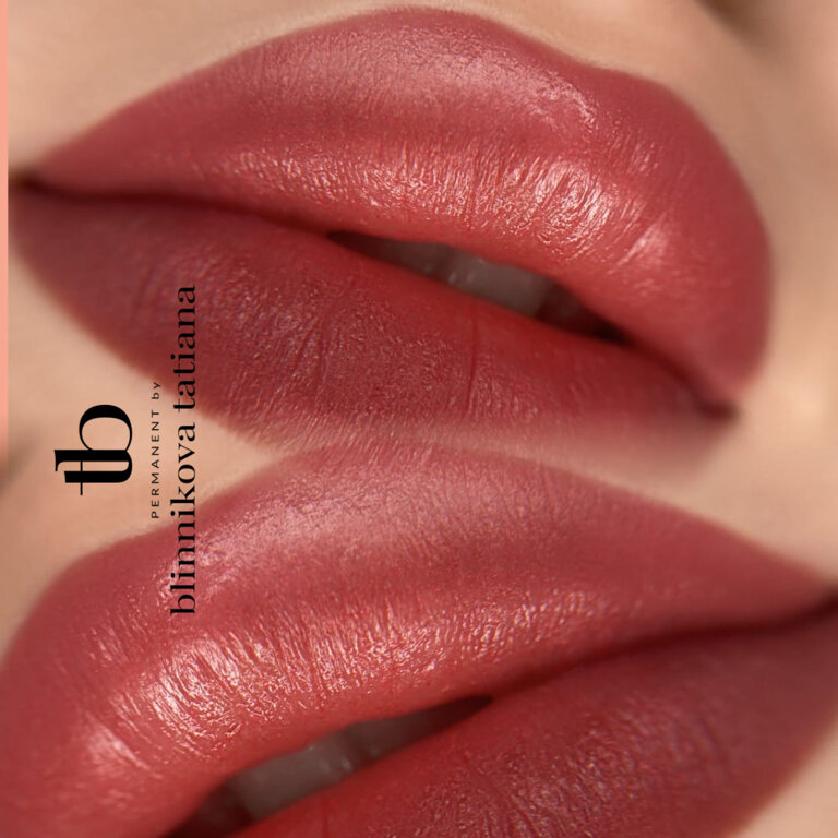 Kalıcı makyaj stüdyosu Tatyana Blinnikova's Center for Aesthetics and Education, Moskova, foto