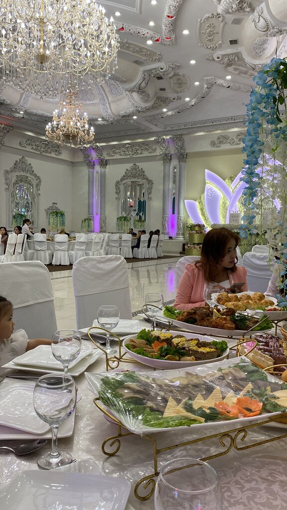 Düğün, toplantı salonu Sultan Saray, Taraz, foto
