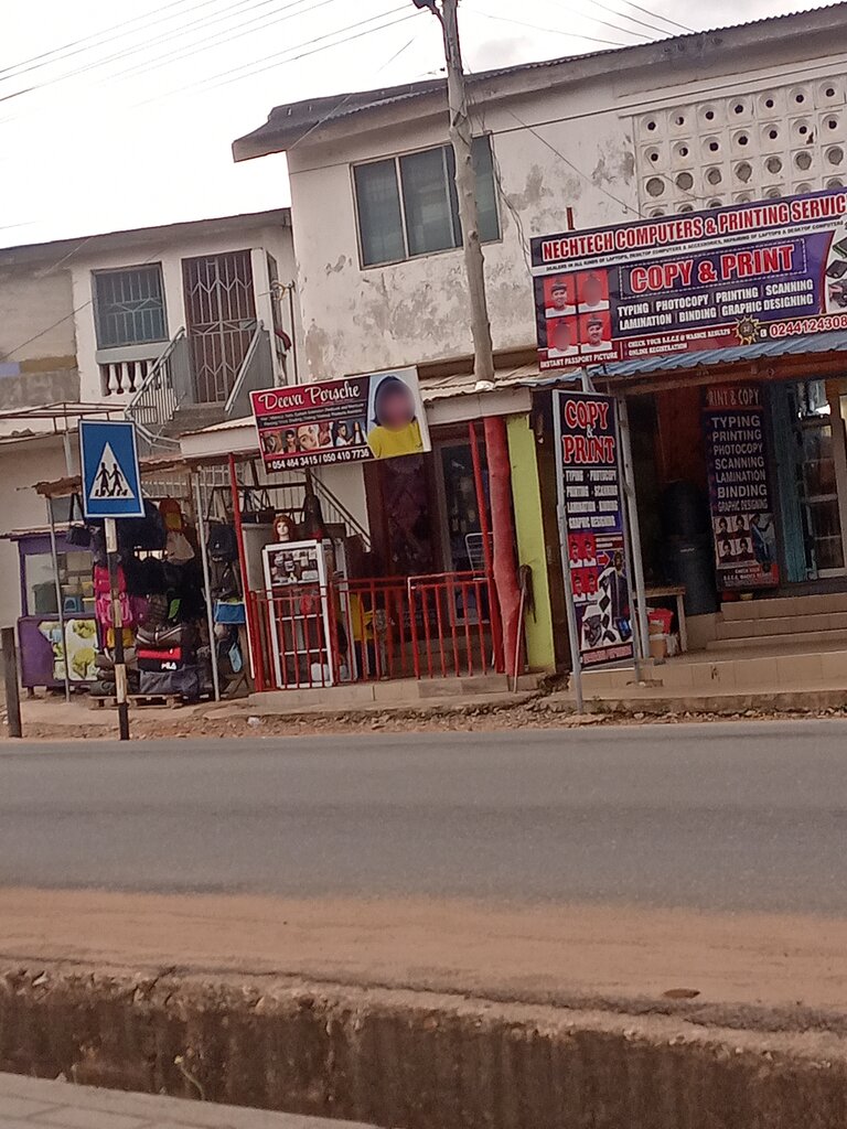 Manikür-pedikür Deeva Porsche, Akra, foto