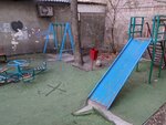Playground (Tumanyan Street No:11A, Yerevan), oyun alanı  Erivan'dan