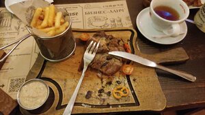Beer House (Pobedy Avenue No:29), bar  Megion'dan