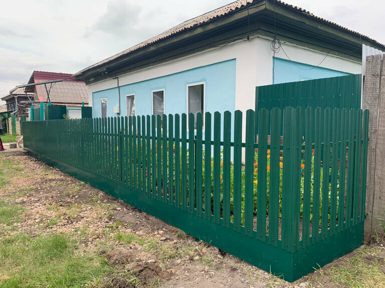 Çitler, parmaklıklar Zabor24krsk, Krasnoyarsk, foto