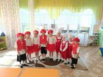 Детский сад № 10 Светлячок (ulitsa 25-go Partsyezda No:38), anaokulları  Zarinsk'ten