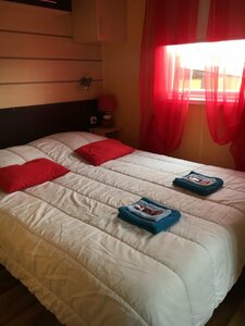 Chambres d'hôtes Lo Soulenquo (Occitanie, Aveyron, Arrondissement de Rodez, Golinhac, Fonteilles), otel