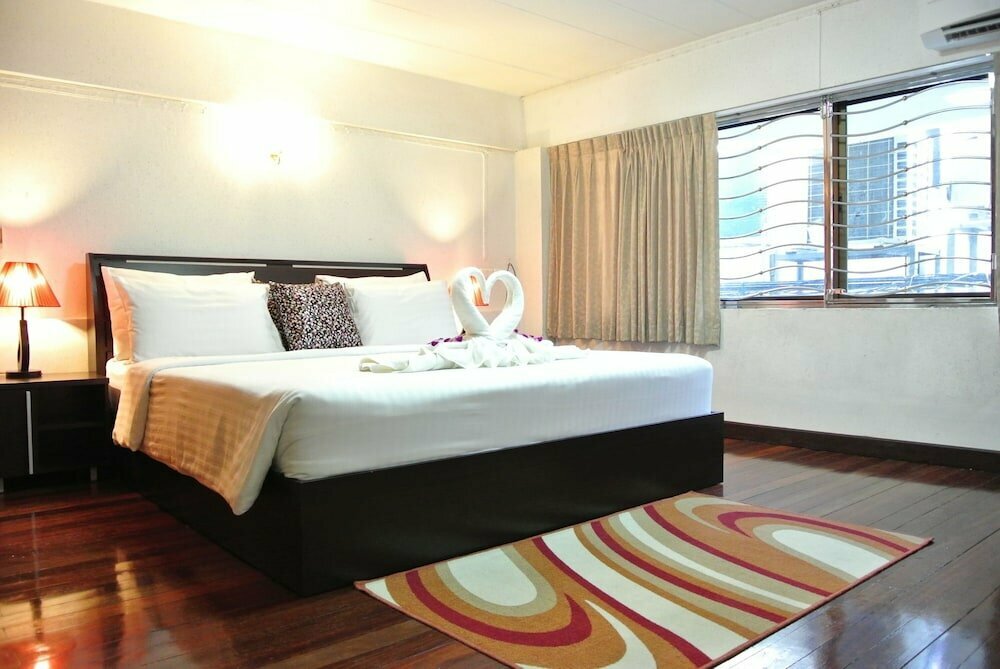 Otel Karon Sunshine Guesthouse & Bar, Phuket Eyaleti, foto