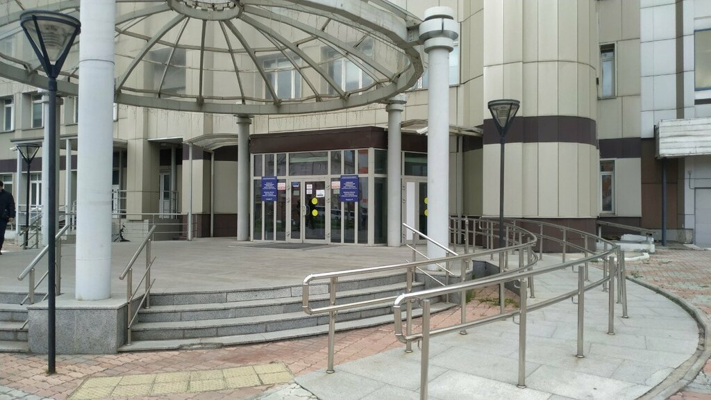 Üniversiteler СибГУ им. М.Ф. Решетнёва, корпус Л, Krasnoyarsk, foto