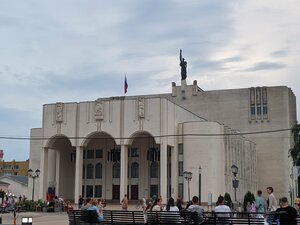 Teatralnaya Square (Kursk, Lenina Street), unutulmaz olayların yeri  Kursk'tan