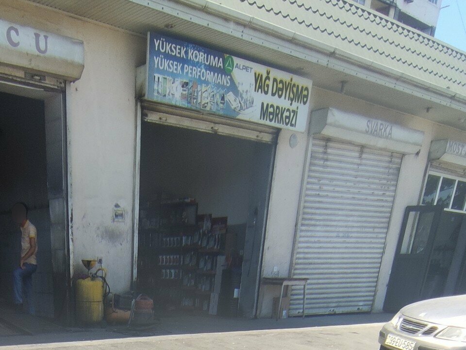Express yağ değişim noktası Yağ Dəyişmə, Bakü, foto