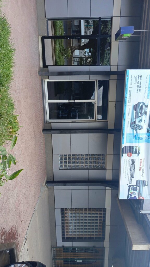 Otomobil servisi Linkage international, Lusaka, foto