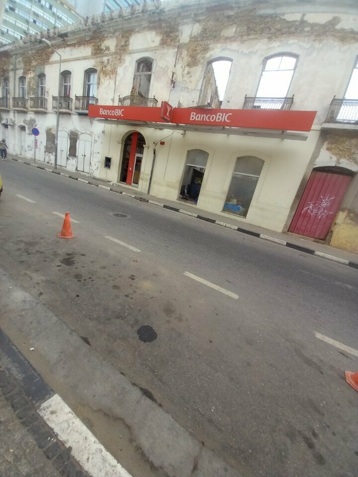 ATM'ler Bic, Loanda, foto
