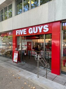 Five guys (Comunidad Autònoma de Cataluña, Barcelona, Les Corts), fast food  Barselona'dan