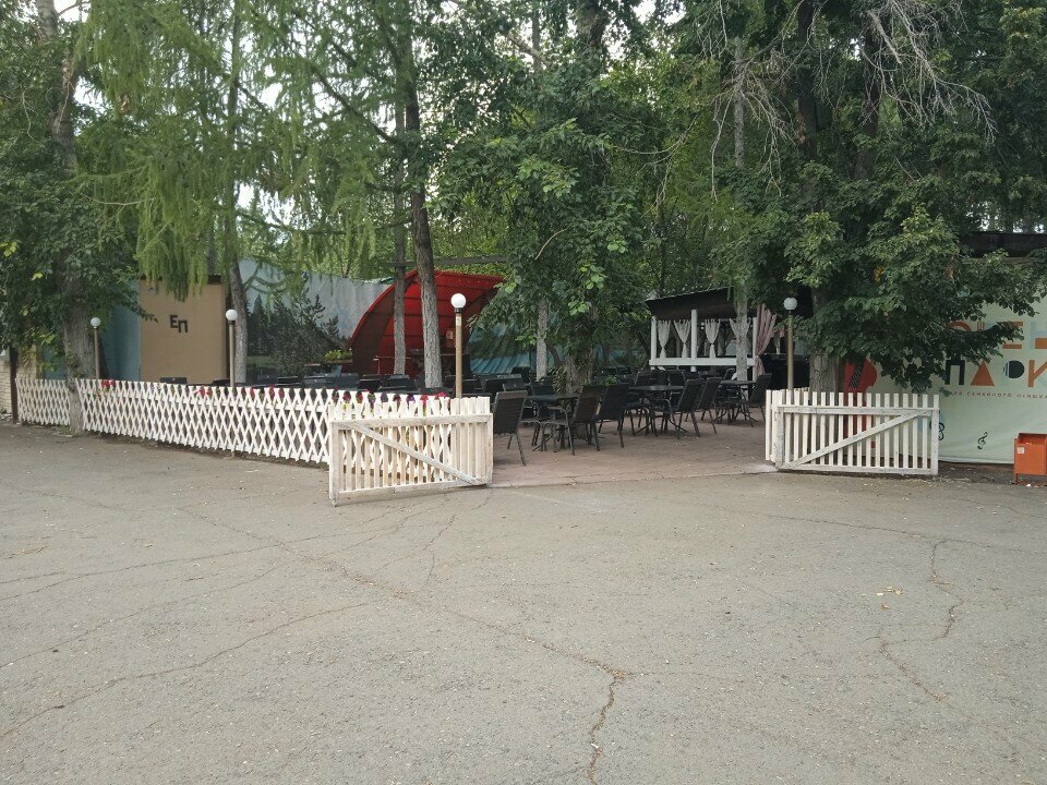 Kafe Ели-Пили, летняя веранда, Orenburg, foto