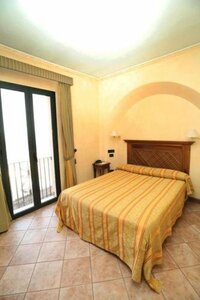 Hotel Belvedere (Via Umberto No:18, Ilbono, Lanusei), otel  Sardunya'dan