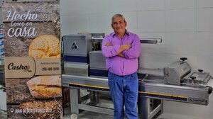 Panadería Castro Hnos (Provincia de San Luis, San Luis, Av. Juan Gilberto Funes), ekmek fırını  San Luis'ten