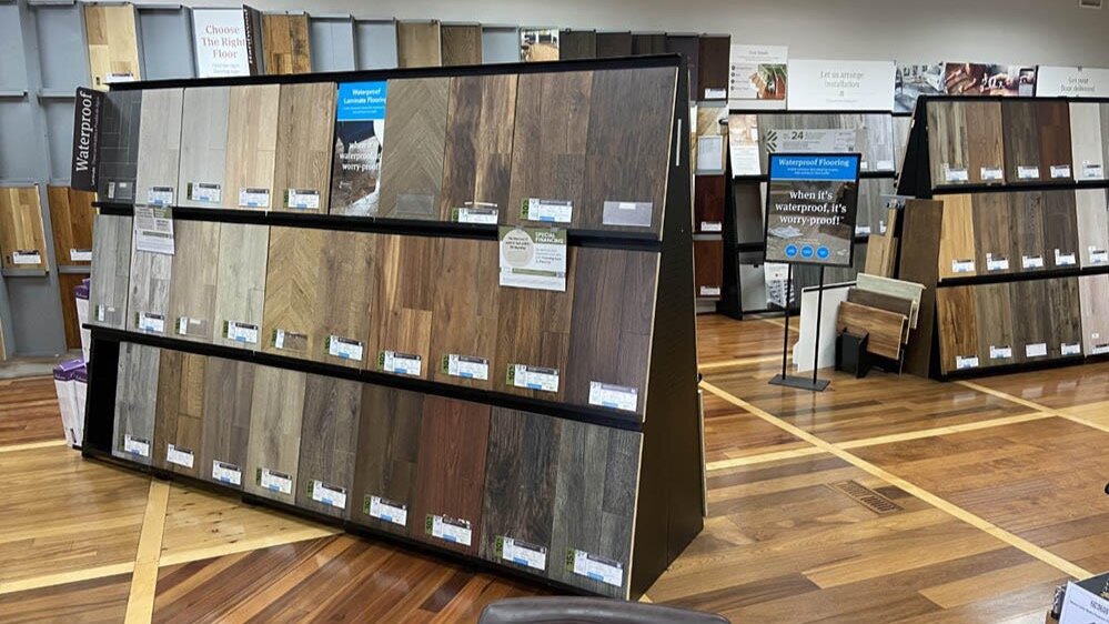 Mobilya mağazaları Ll Flooring, Bowling Green, foto