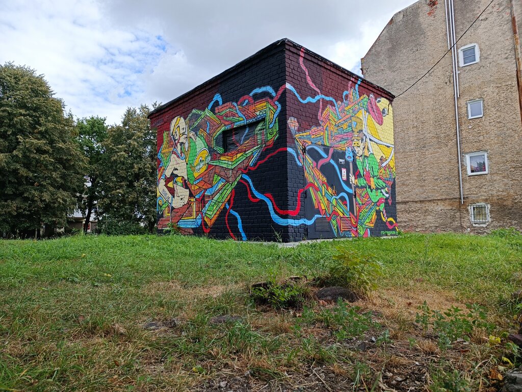 Sokak sanatı Граффити, Chernyahovsk, foto