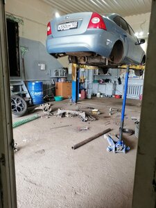 Bunker (Krasnoarmeyskaya ulitsa No:2А, Salavat), otomobil servisi  Salavat'tan