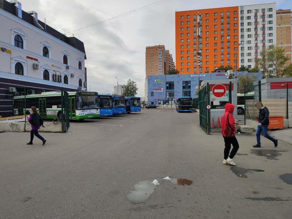 Toplu taşıma yönetimi ve bakımı Конечная автобусная станция Щёлковская, Moskova, foto