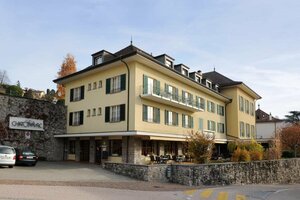 Châtonneyre Hôtel et Restaurant (Vaud, Riviera-Pays-d'Enhaut, Rue du Village, 8), otel  Vaud'dan