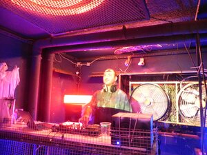 Zerdust Bar (İzmir, Konak, Alsancak Mah., 1435 Sok., 5), bar  İzmir'den