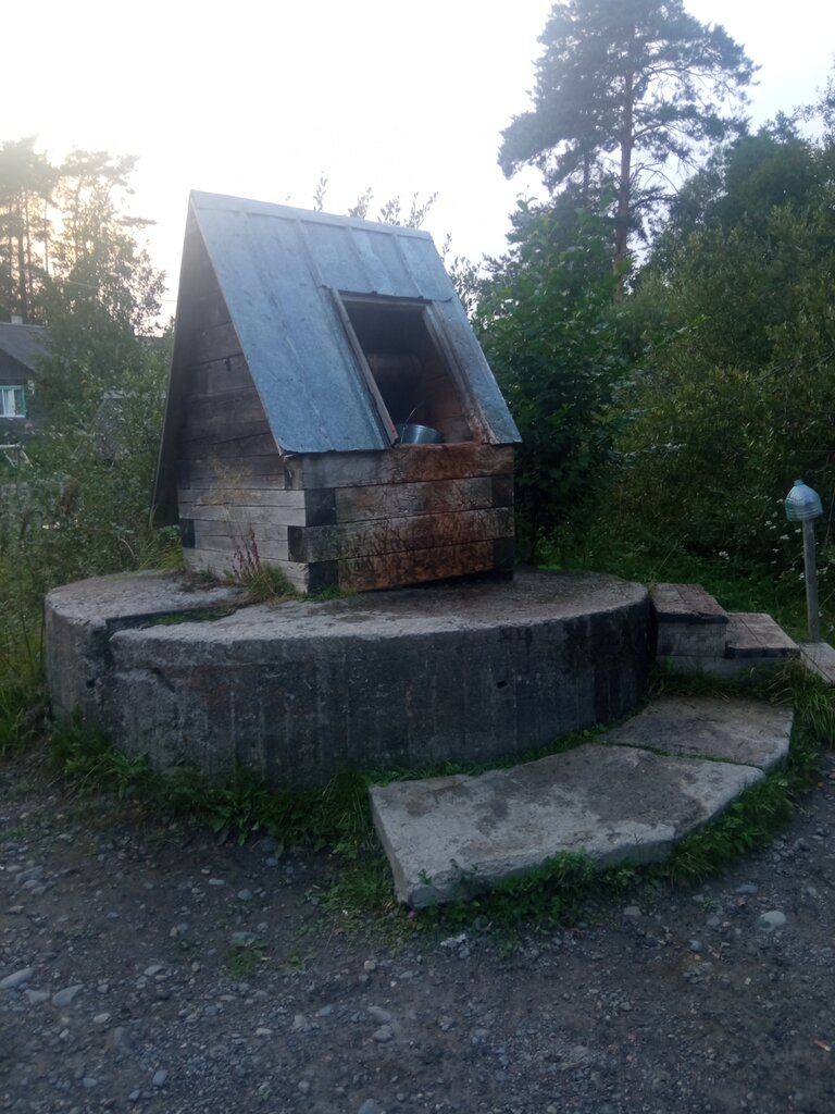 Kuyu Финский колодец, Karelya, foto