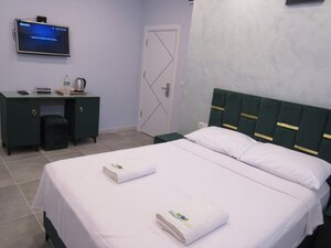 Atakent Suit Hotel (İstanbul, Küçükçekmece, Yarımburgaz Mah., 5. Fatih Cad., 96), otel  İstanbul'dan