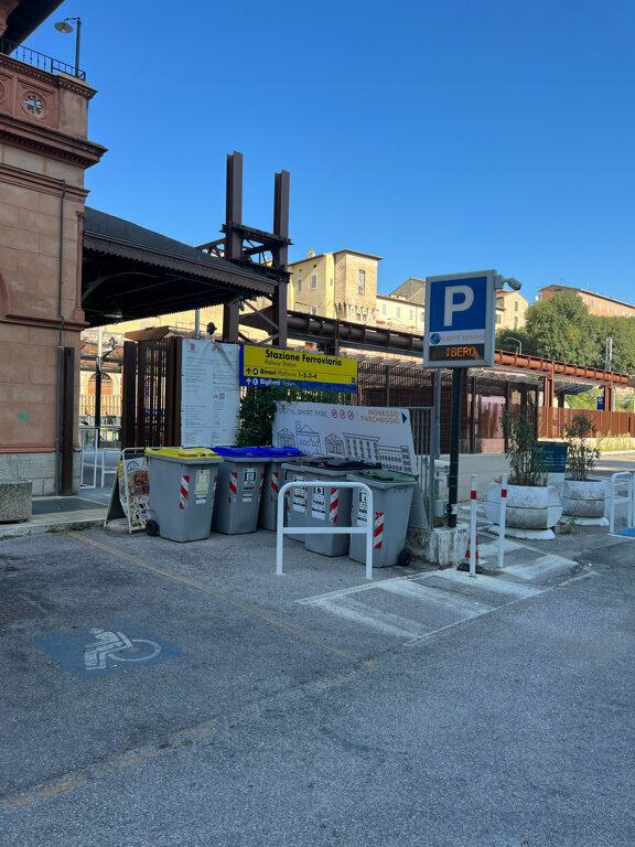 Tren istasyonu Perugia Sant'Anna, Perugia, foto