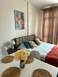White Sails Residential Hotel (Lekh and Maria Kachinski Street No:5, Batumi), otel  Batum'dan