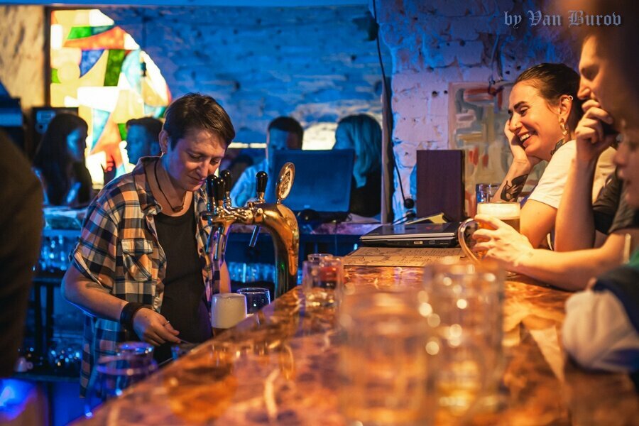 Bar Творческий синдикат Люди разные, Moskova, foto
