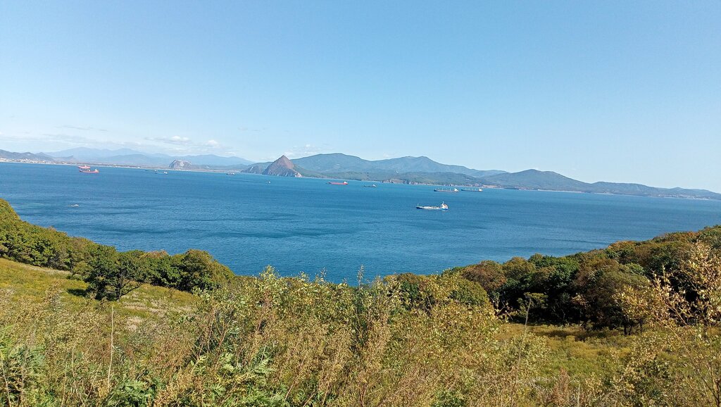 Dağ zirvesi Мыс Ержиковича, Primoriye, foto