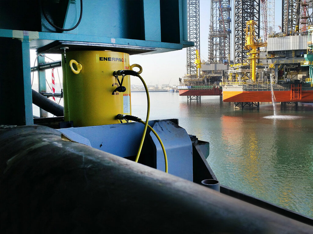 Makina mühendisliği firmaları Enerpac Uae, Abu Dabi, foto