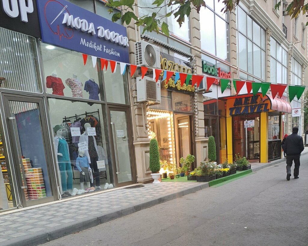 Çiçekçiler Rozalia, Bakü, foto
