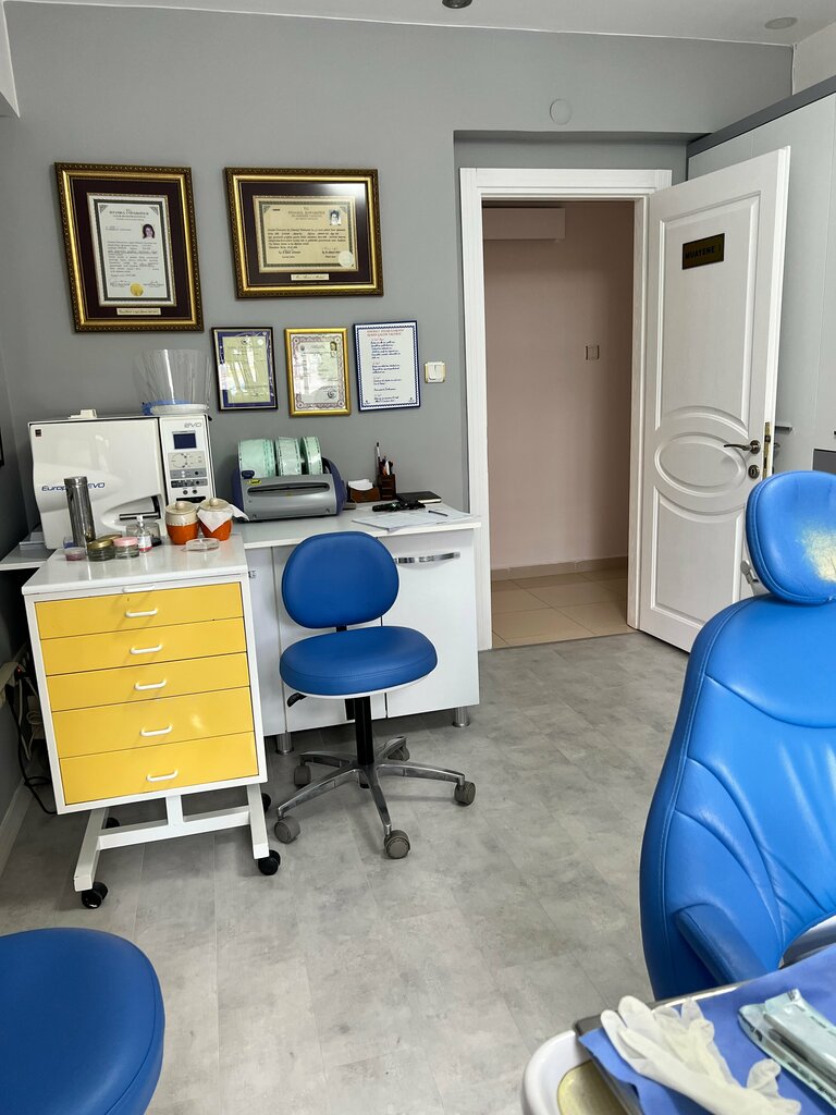 Özel ağız ve diş sağlığı klinikleri ve muayenehaneleri Dr. Ayşe Gür, İstanbul, foto